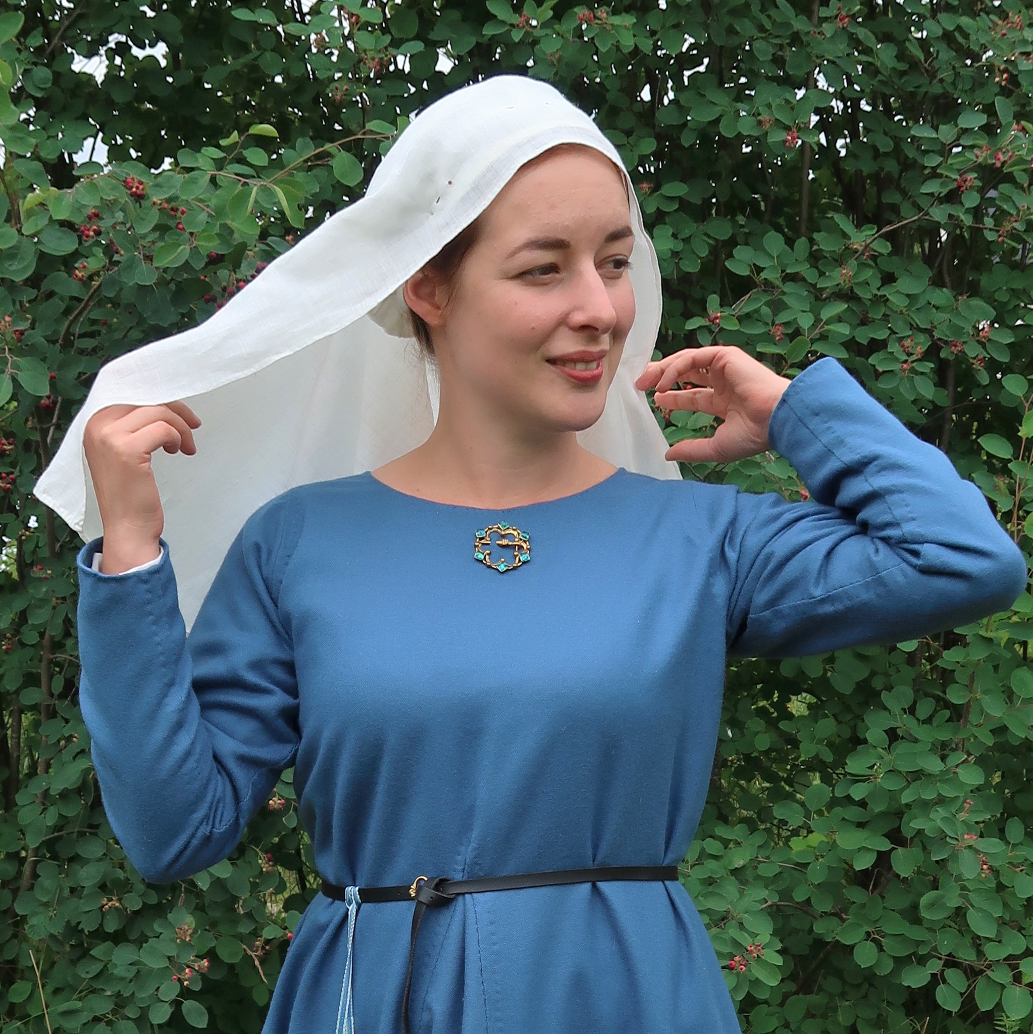 Early 14th century outfit | HANDCRAFTED HISTORY